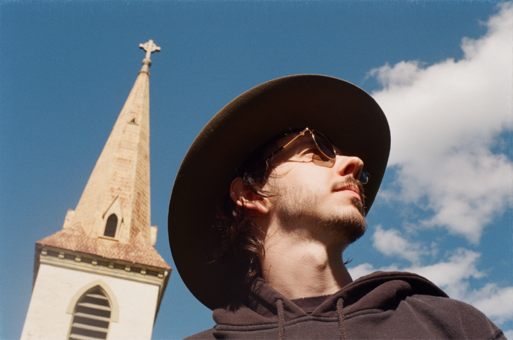 Trace Mountains – “AMERICA” [Video] – The Fire Note