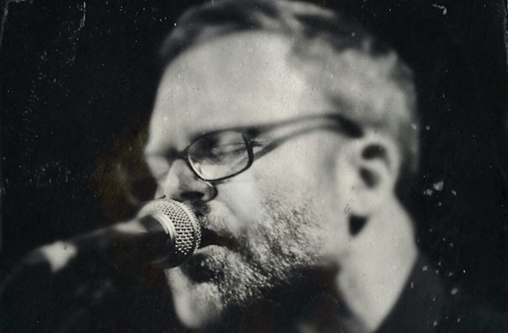 Premiere Video: Spain – “Her Used-To-Been” – The Fire Note